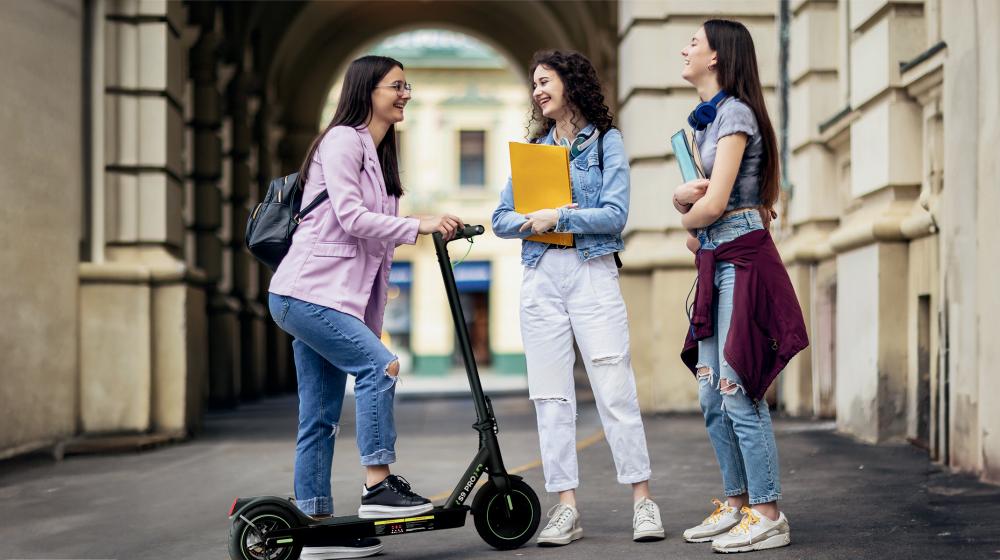 Electric Scooter Insurance in the UK: How Much Does It Cost? | isinwheel